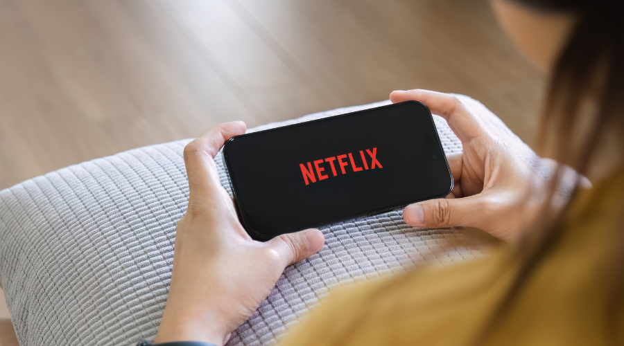 How to watch Netflix outside your home with a VPN on mobile